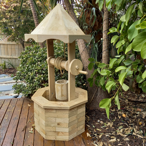 DIY plans for a garden wooden wishing well with a pyramid roof – Kenny ...